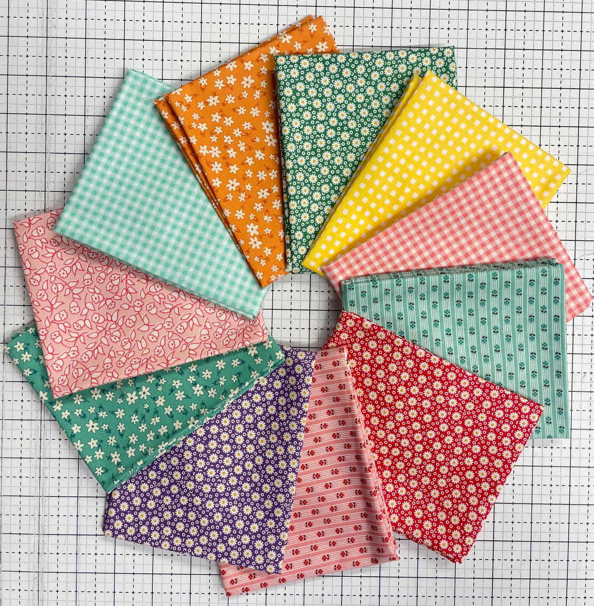 30s Friends & Pals Fat Quarter Bundle - Rainbowstash Bundle – Rainbow Stash