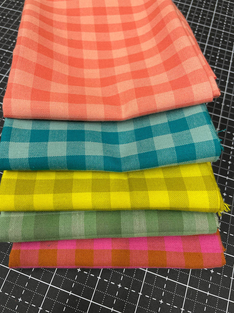 Gingham Kitchen Window Woven Fat Quarter Bundle (5)- Elizabeth Hartman ...
